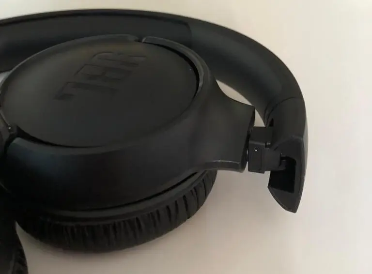 Review JBL Tune 570BT Wireless Headphones | Zopimo